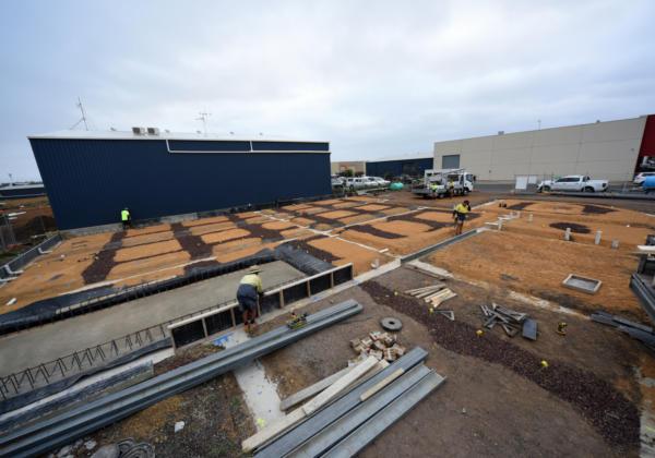 Commercial builders for Mercedes-Benz M1 Auto Body - BMI Construction