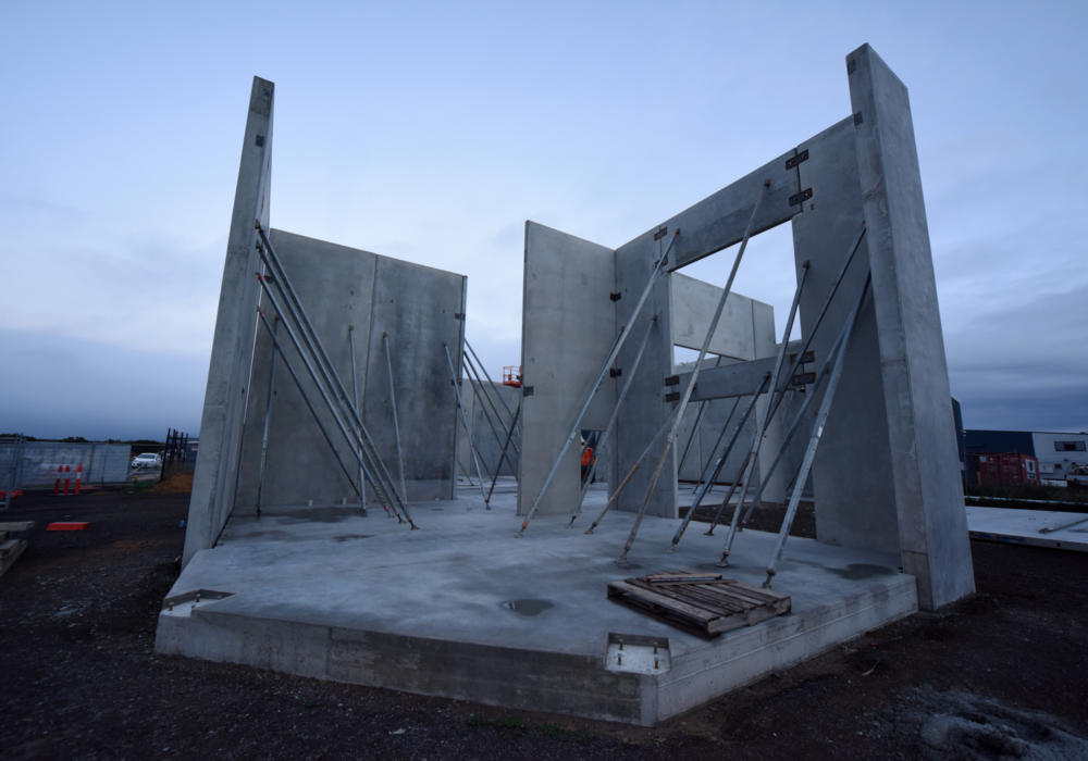Commercial builders for Mercedes-Benz M1 Auto Body - BMI Construction